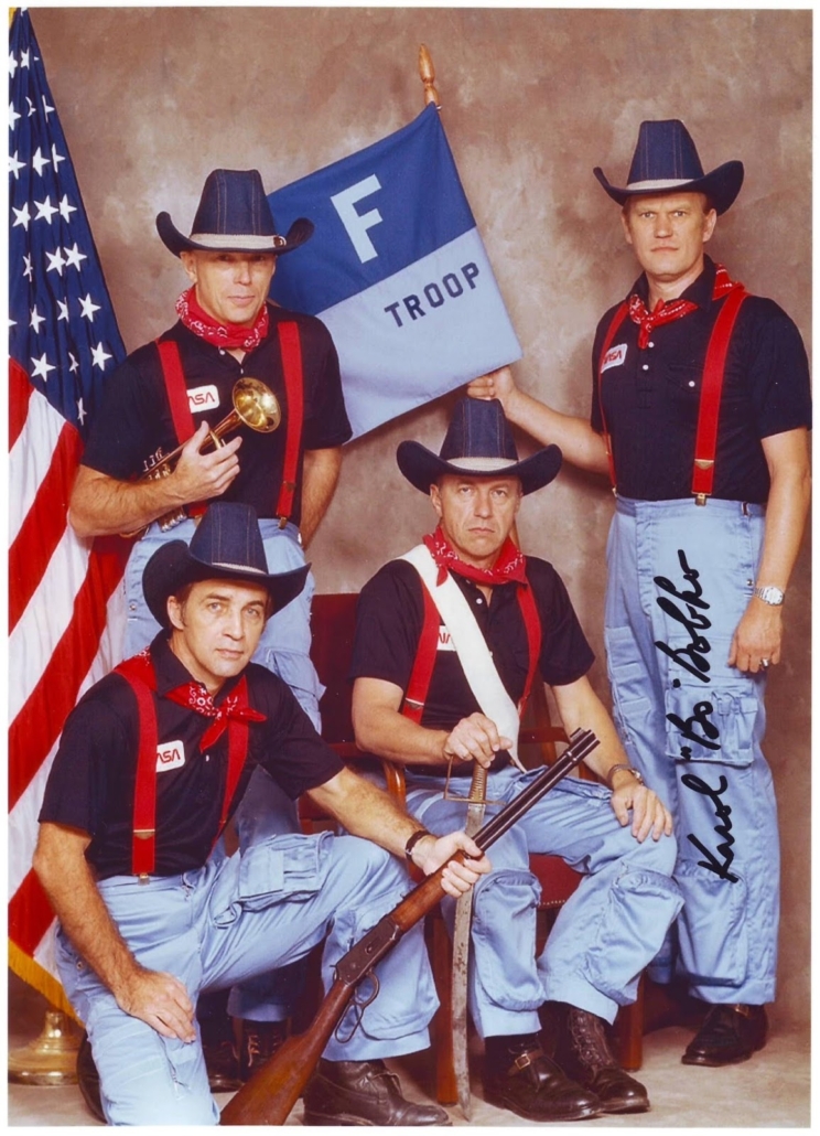 Disparition de l’astronaute Karol J. Bobko (1937-2023) – Société ...